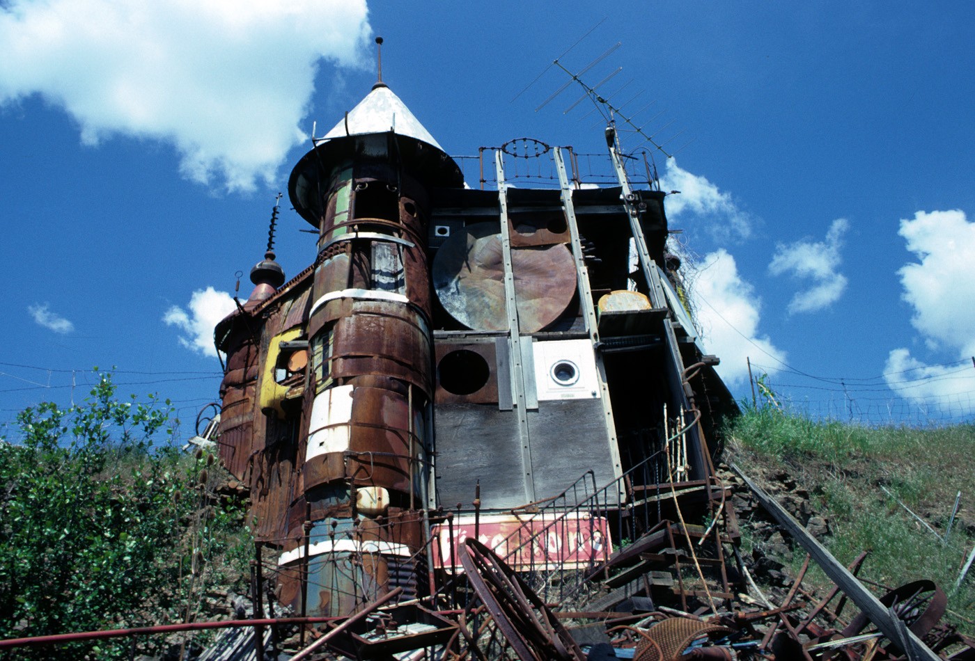 Pullman Junk Castle | SPACES Archives